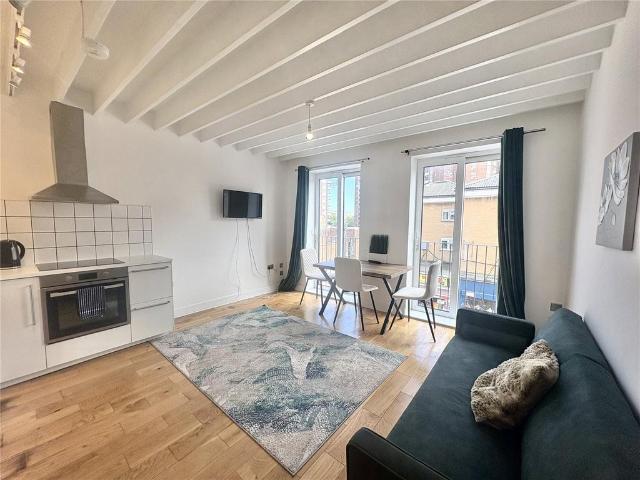 East Street, London SE17 1 bed apartment to rent £1,950 pcm £450 pw