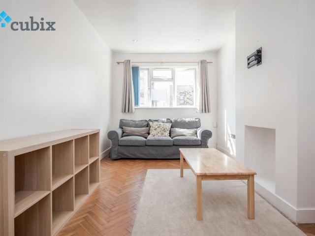 East Street, London SE17 2 bed flat to rent £1,998 pcm £461 pw