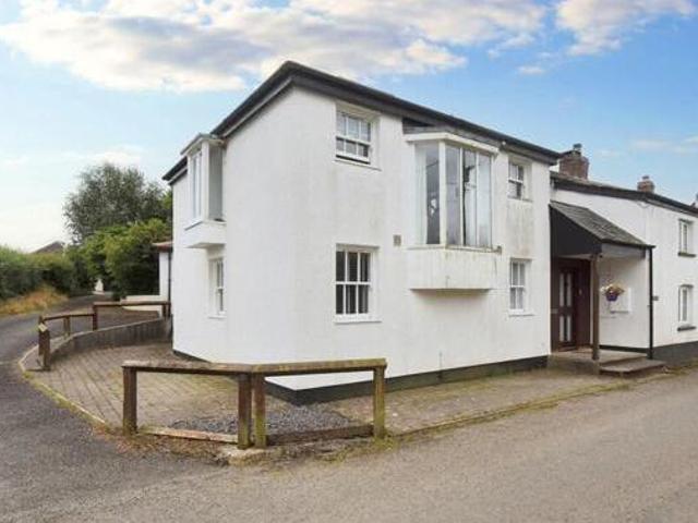 East Street, Sheepwash, 3 Bedroom Detached