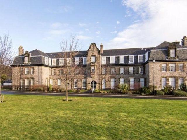 East Suffolk Park, Edinburgh, Midlothian 2 bed apartment to rent £1,650 pcm £381 pw