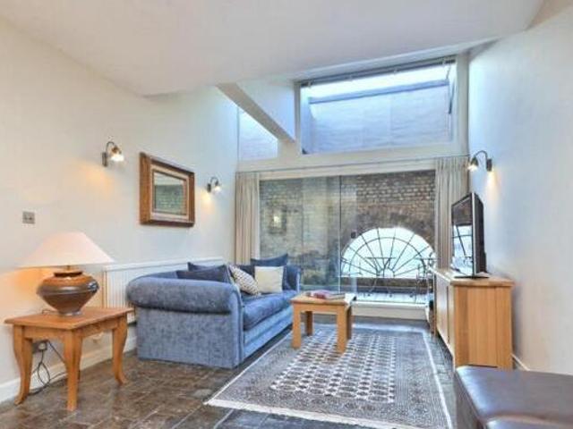 East Smithfield, Ivory House, Wapping, 2 Bedroom Flat