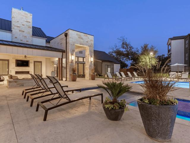 East Vue Ranch Apartments 1 Bedroom Apartment for Rent at 460 Bastrop Hwy, Austin, TX 78741 Montropolis