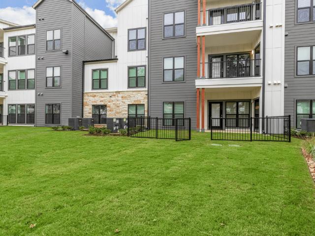 East Vue Ranch Apartments 1 Bedroom Apartment for Rent at 460 Bastrop Hwy, Austin, TX 78741 Montropolis
