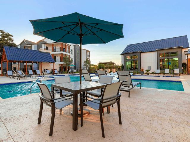 East Vue Ranch Apartments 2 Bedroom Apartment for Rent at 460 Bastrop Hwy, Austin, TX 78741 Montropolis