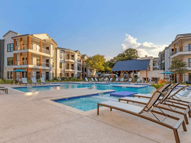 East Vue Ranch Apartments 2 Bedroom Apartment for Rent at 460 Bastrop Hwy, Austin, TX 78741 Montropolis