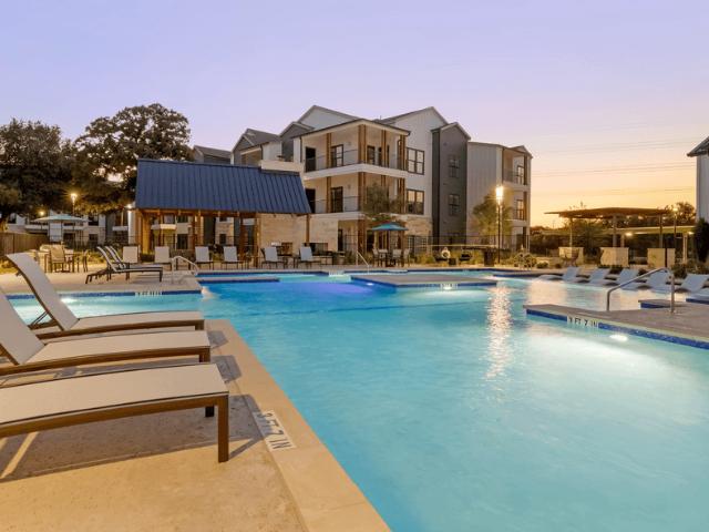 East Vue Ranch Apartments 2 Bedroom Apartment for Rent at 460 Bastrop Hwy, Austin, TX 78741 Montropolis