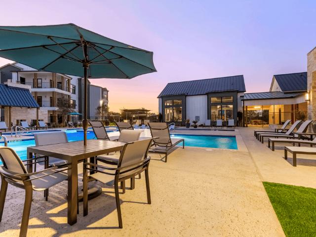 East Vue Ranch Apartments 3 Bedroom Apartment for Rent at 460 Bastrop Hwy, Austin, TX 78741 Montropolis