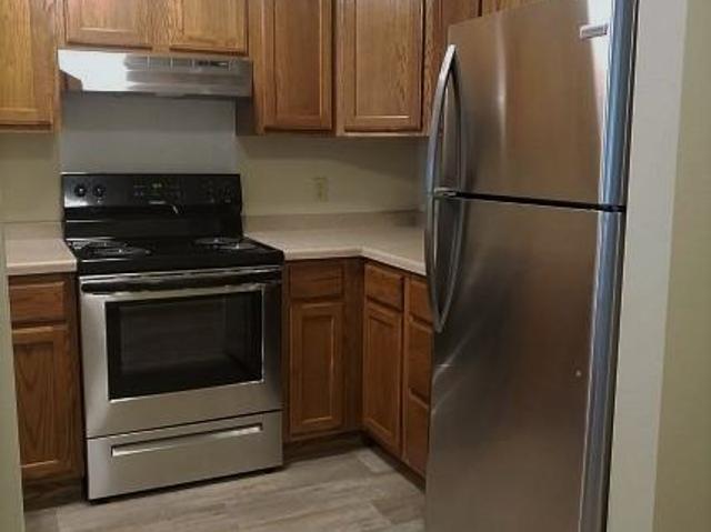 East Village 1 Bedroom Apartment for Rent at 1423 11th Ave S, Minneapolis, MN 55404 Elliot Park