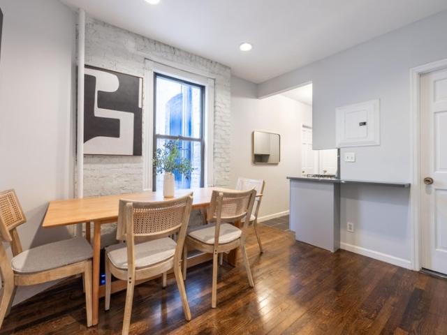 East Village Beauty Full Furnished!