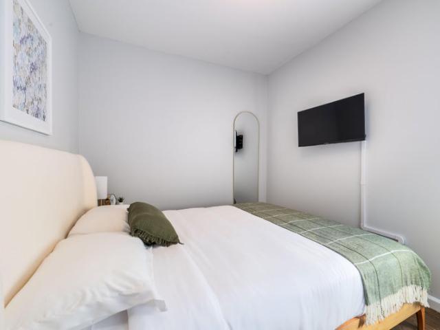 East Village Beauty Full Furnished!