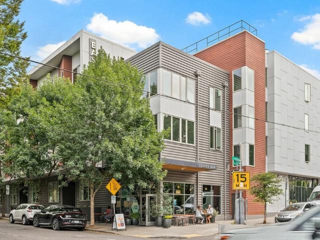 East 12 Lofts Studio Apartment for Rent at 1100 Se 12th Ave, Portland, OR 97214 Buckman