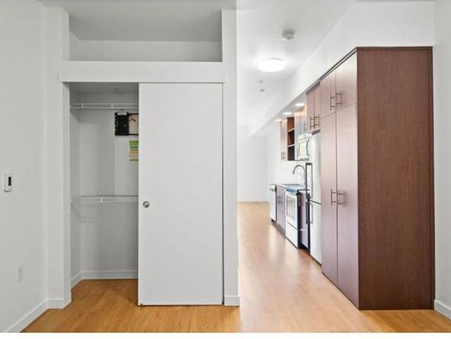 East 12 Lofts Studio Apartment for Rent at 1100 Se 12th Ave, Portland, OR 97214 Buckman