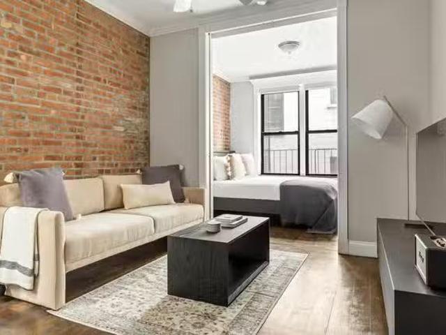 East 25th Street, New York City, NY