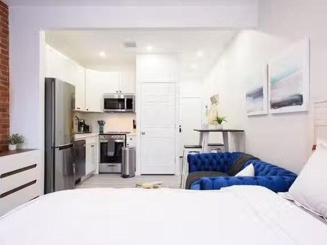 East 75th Street