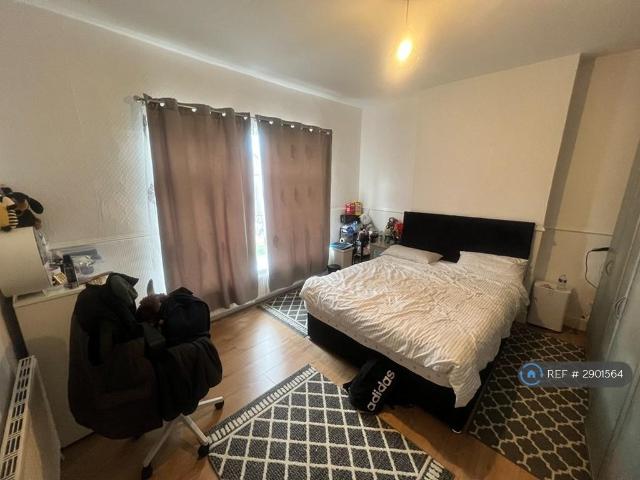 Eastcote Road, Harrow, HA2 2 bed maisonette to rent £2,000 pcm £462 pw