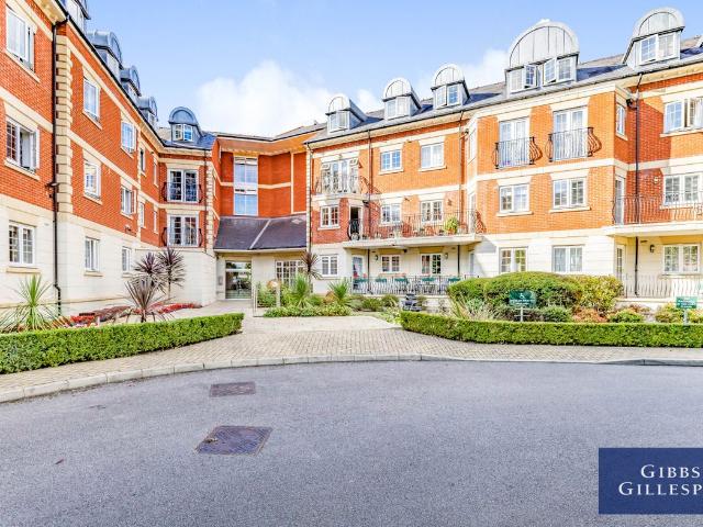 Eastcote Road, Pinner HA5, 2 bed flat to rent, £2,400 pcm | PrimeLocation