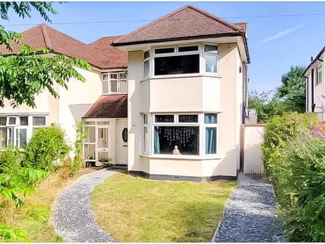 Eastcote Road, Ruislip, HA4 4 bed semi detached house to rent £3,500 pcm £808 pw