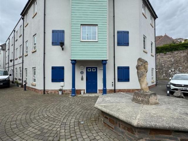 Eastcliff, Portishead, Bristol BS20, 2 bed flat to rent, £1,250 pcm | PrimeLocation