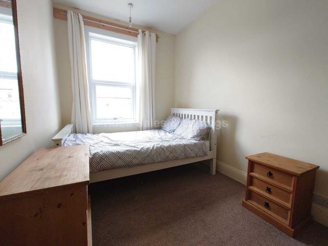 Eastbourne Street, Lincoln LN2, Room to rent, £320 pcm | PrimeLocation