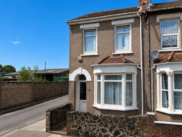 Eastbournia Avenue, London 3 bed house to rent £2,400 pcm £554 pw