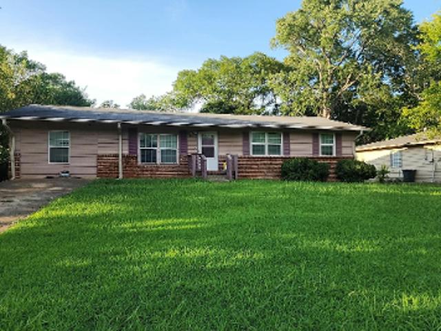 Eastbrook Dr NW