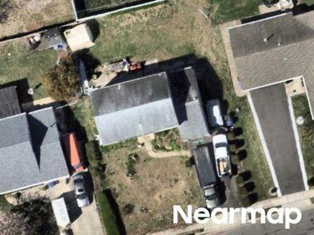 Eastbrook Ln