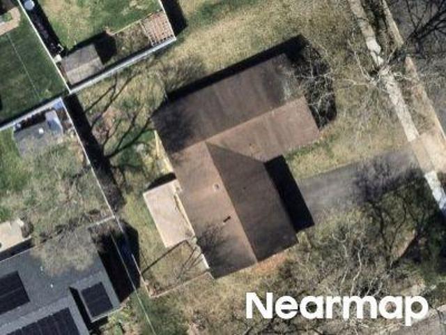 Eastbrook Ln
