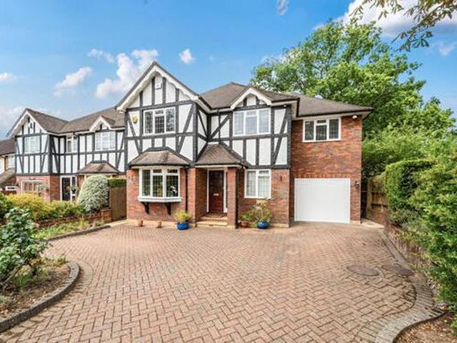 Eastbury Avenue, Northwood, 5 Bedroom Detached