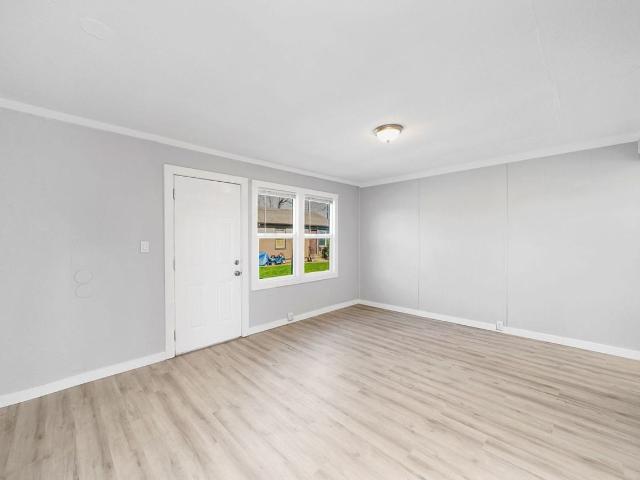 Eastgate Apartments 1 Bedroom Apartment for Rent at 123 Se 97th Ave, Portland, OR 97216 Hazelwood