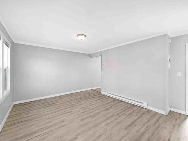 Eastgate Apartments 2 Bedroom Apartment for Rent at 123 Se 97th Ave, Portland, OR 97216 Hazelwood