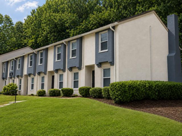 Eastgate by Dwell in Decatur 3 Bedroom Apartment for Rent at 3841 Austin Cir, Decatur, GA 30032