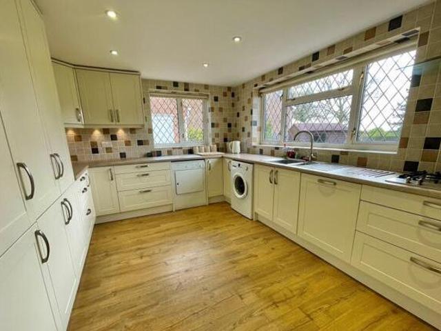 Eastgate, Deeping St. James, 4 Bedroom Detached