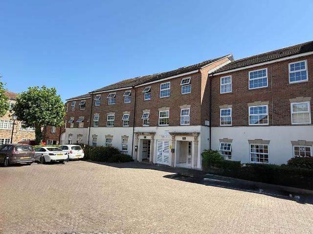 Eastgate Gardens, Taunton TA1, 1 bed flat to rent, £850 pcm | PrimeLocation