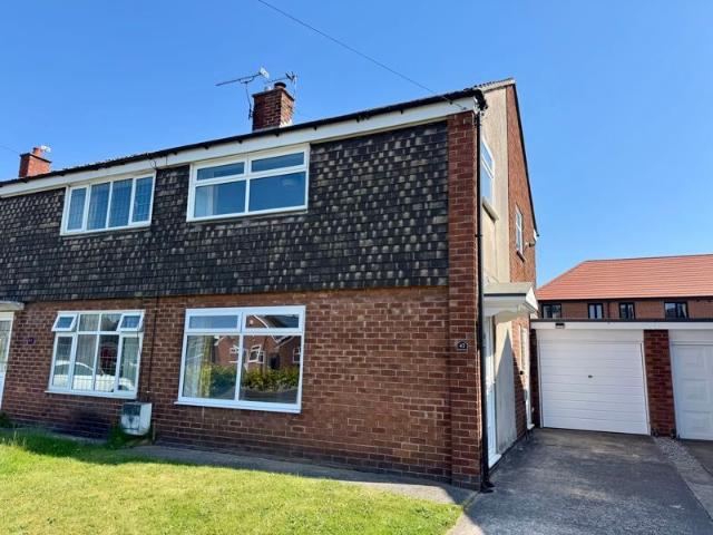 Eastgate Road, Holmes Chapel CW4, 3 bed property to rent, £1,300 pcm | PrimeLocation