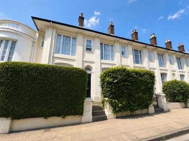 Eastgate Street, Winchester, Hampshire SO23, 4 bed terraced house to rent, £3,000 pcm | PrimeLocation