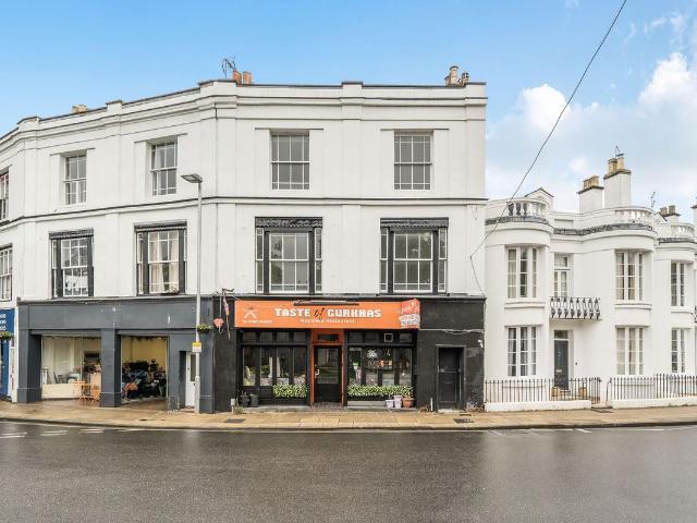Eastgate Street, Winchester SO23, 1 bed flat to rent, £1,350 pcm | PrimeLocation