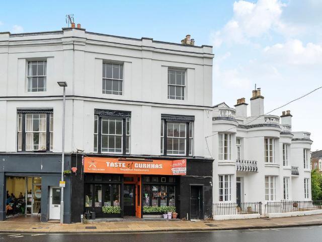 Eastgate Street, Winchester SO23, 1 bed flat to rent, £1,400 pcm | PrimeLocation