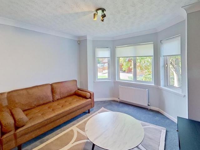 Easter Dalry Place, Edinburgh, EH11 2 bed flat to rent £1,590 pcm £367 pw
