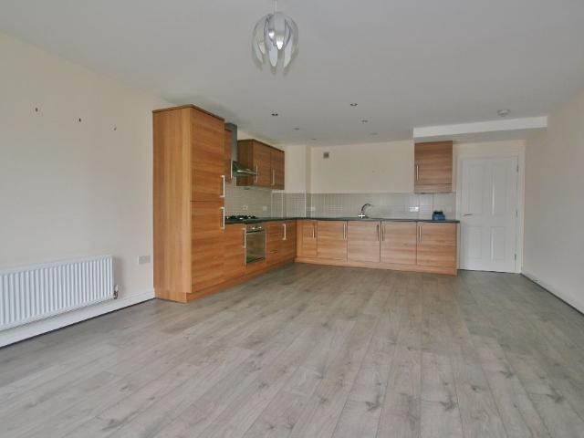 Easter Square, Limes Park, Basingstoke RG24, 2 bed flat to rent, £1,350 pcm | PrimeLocation