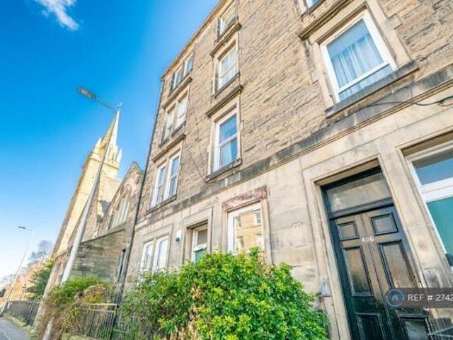 Easter Road, Edinburgh, 4 Bedroom Flat