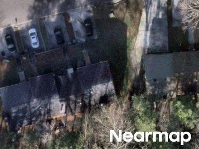 Eastern Manor Ln