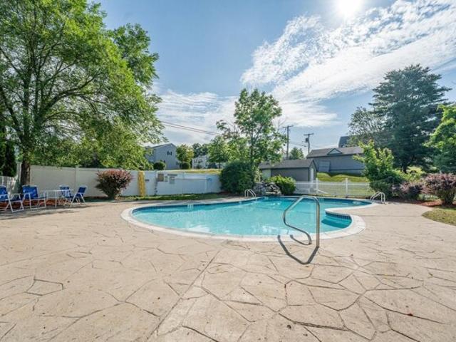 Eastern Ave Apt,manchester, Condo For Sale