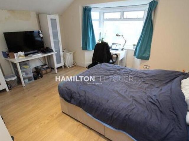 Eastern Avenue, Reading, 4 Bedroom House