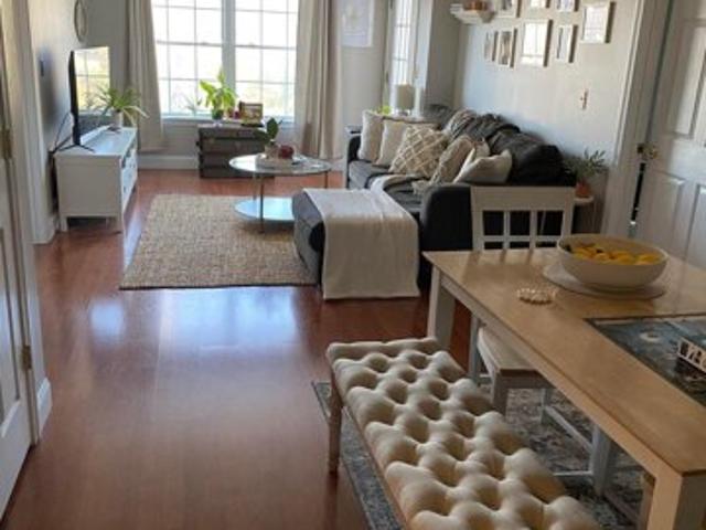 Eastern Ae Ave Unit,manchester, Condo For Sale
