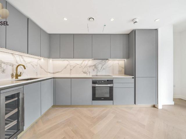 Eastern Building, Triptych Bankside SE1, 1 bed flat to rent, £3,315 pcm | PrimeLocation