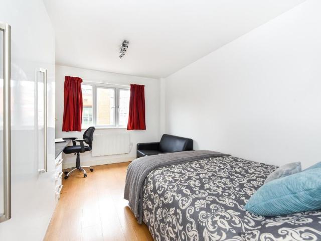 Eastern Boulevard, Leicester LE2, Studio to rent, £715 pcm | PrimeLocation
