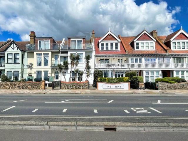 Eastern Esplanade, Southend On Sea SS1, 1 bed flat to rent, £1,200 pcm | PrimeLocation