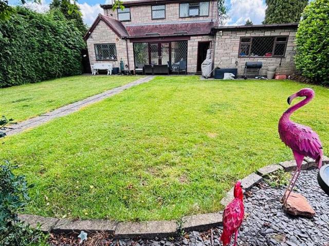 Eastern Green Road, Coventry 4 bed detached house to rent £1,850 pcm £427 pw