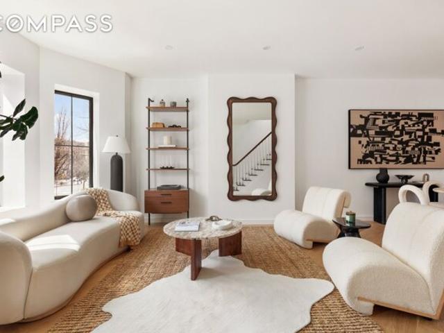 Eastern Pkwy, Brooklyn, Home For Sale
