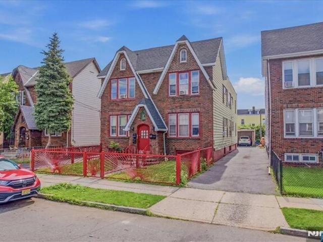 Eastern Pkwy, Newark, Home For Sale